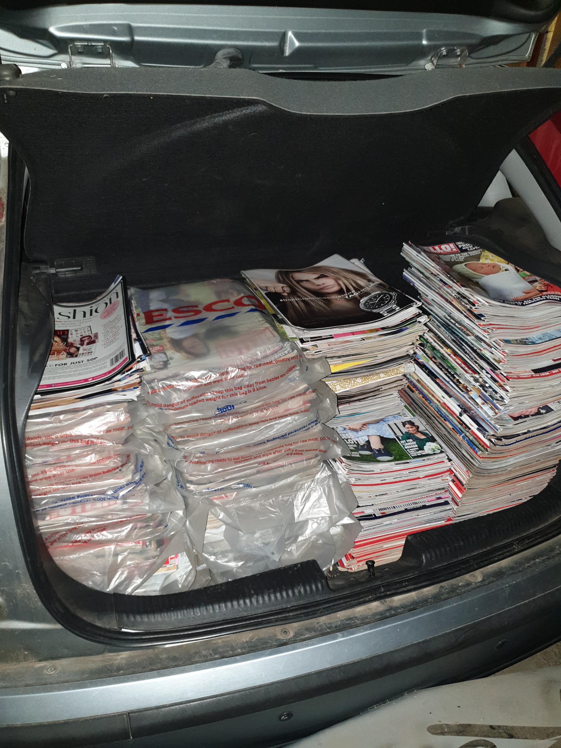 All HELLO magazine stash…. – Magazine Fetish